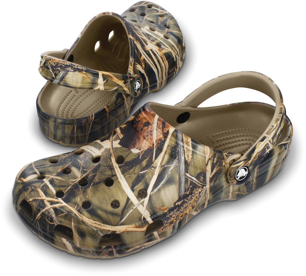 Max 4 camo crocs new arrivals